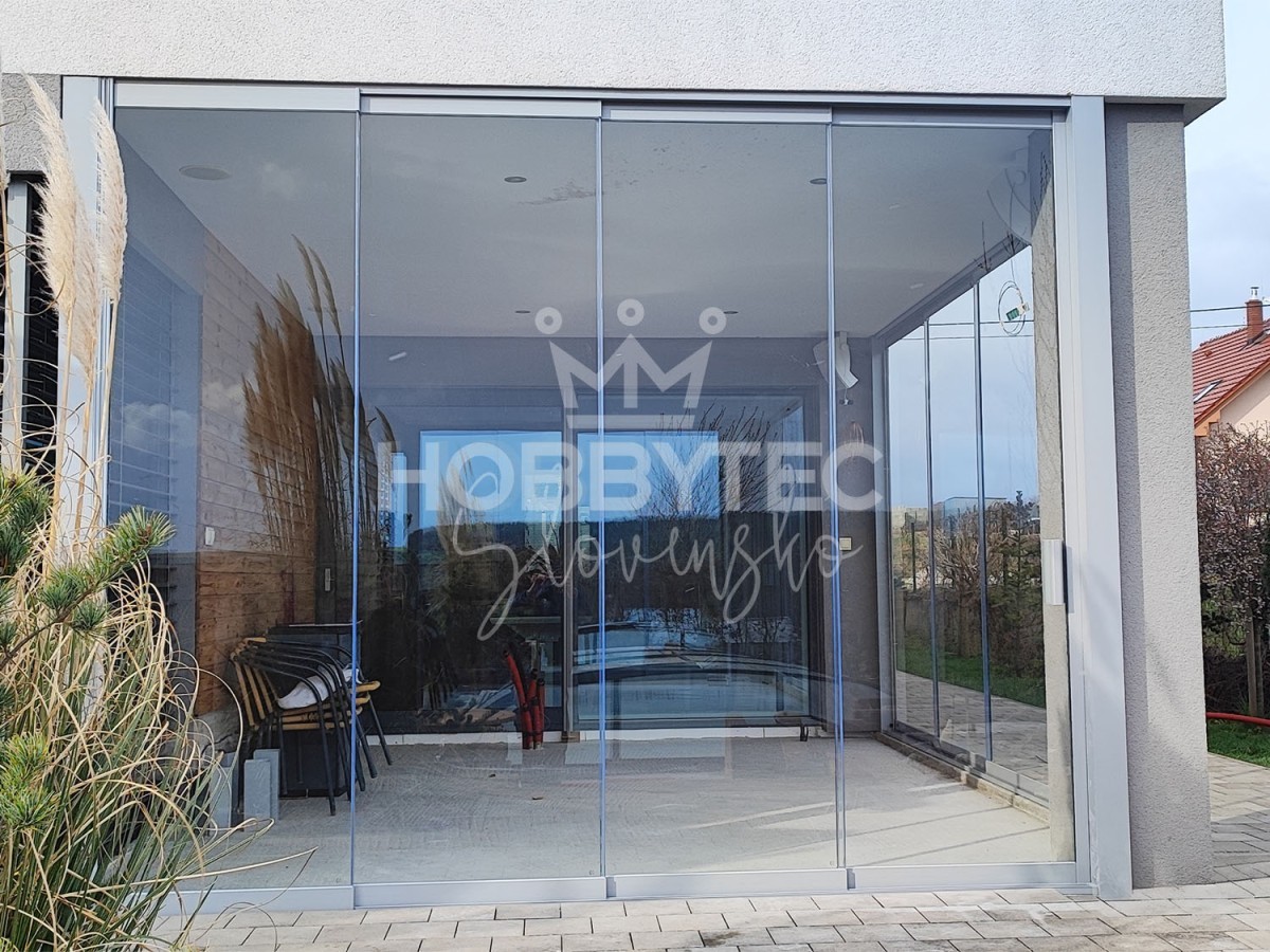 Bezrámové zasklenie terasy VG17 model 2024 | Hobbytec.sk
